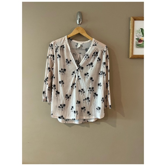 H&M | Tops | Hm 34 Sleeve Pink Blouse With Top Buttons | Poshmark